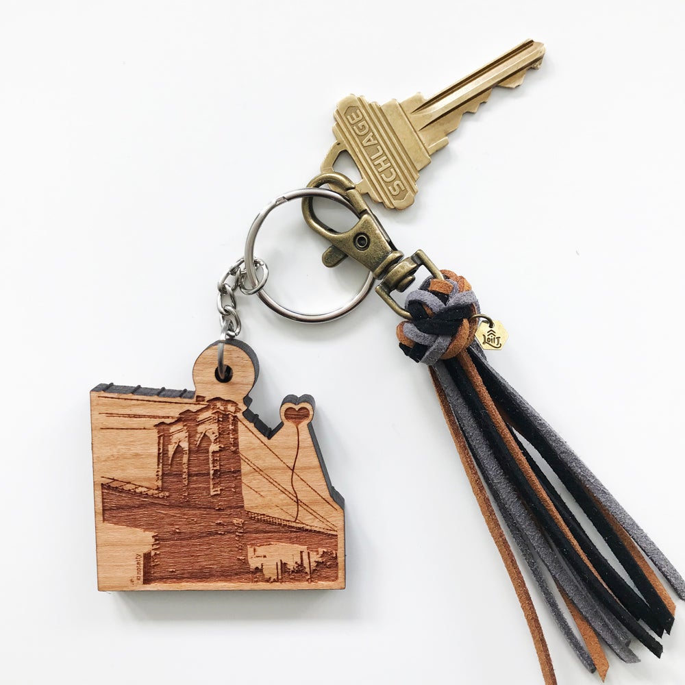 NYC Brooklyn Bridge Wooden Key Chain | noteify